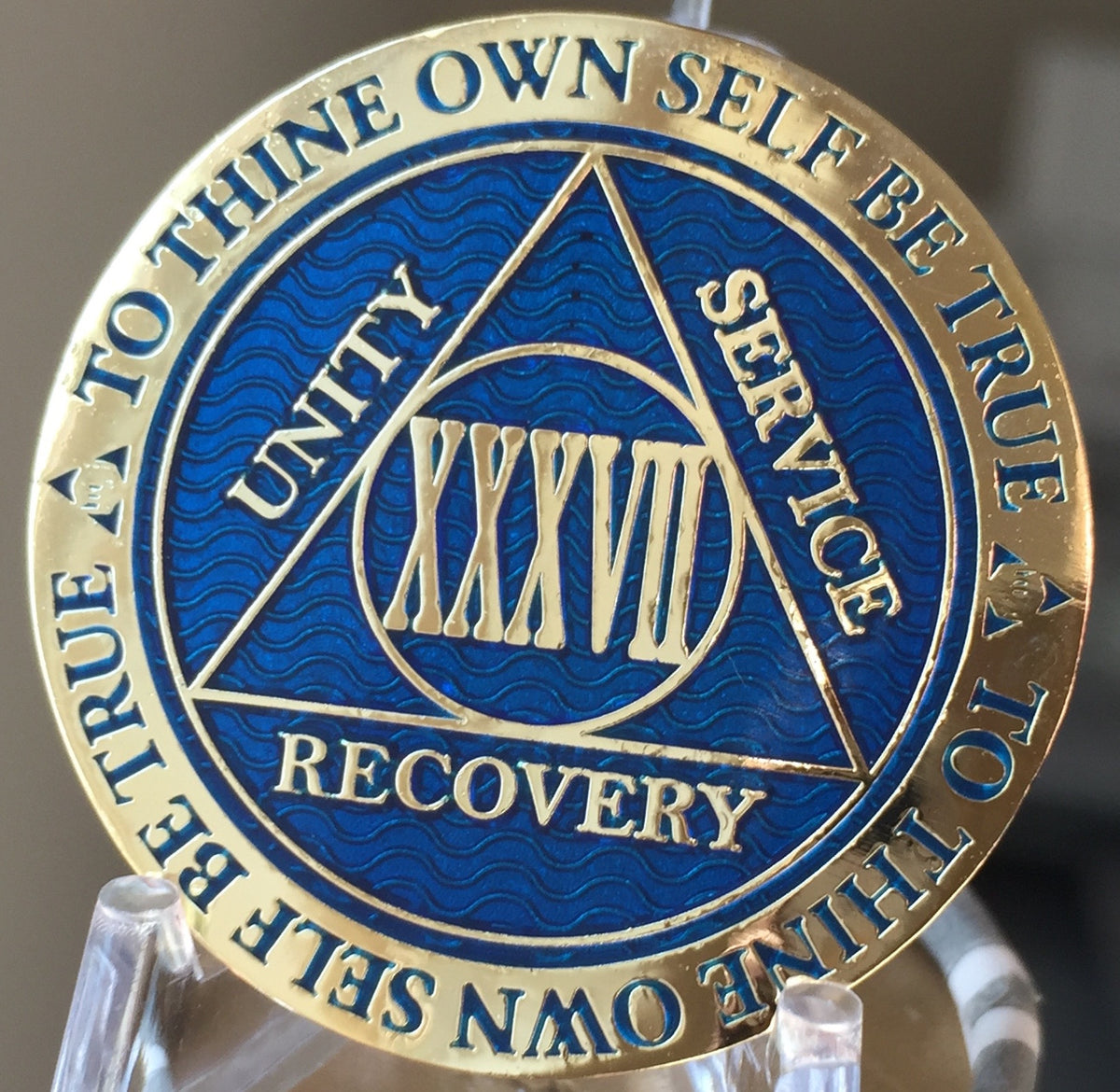 37 Year AA Medallion Reflex Blue Gold Plated Sobriety Chip Serenity Pr ...